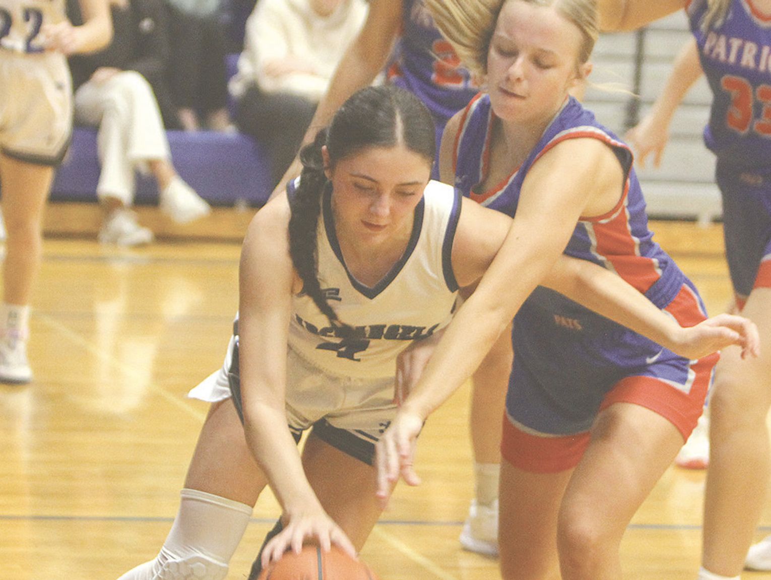 Defenders' strong start leads to win over Patriots