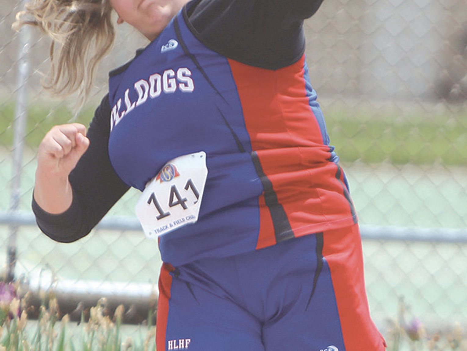 Vering's shot put toss earns 8th place medal